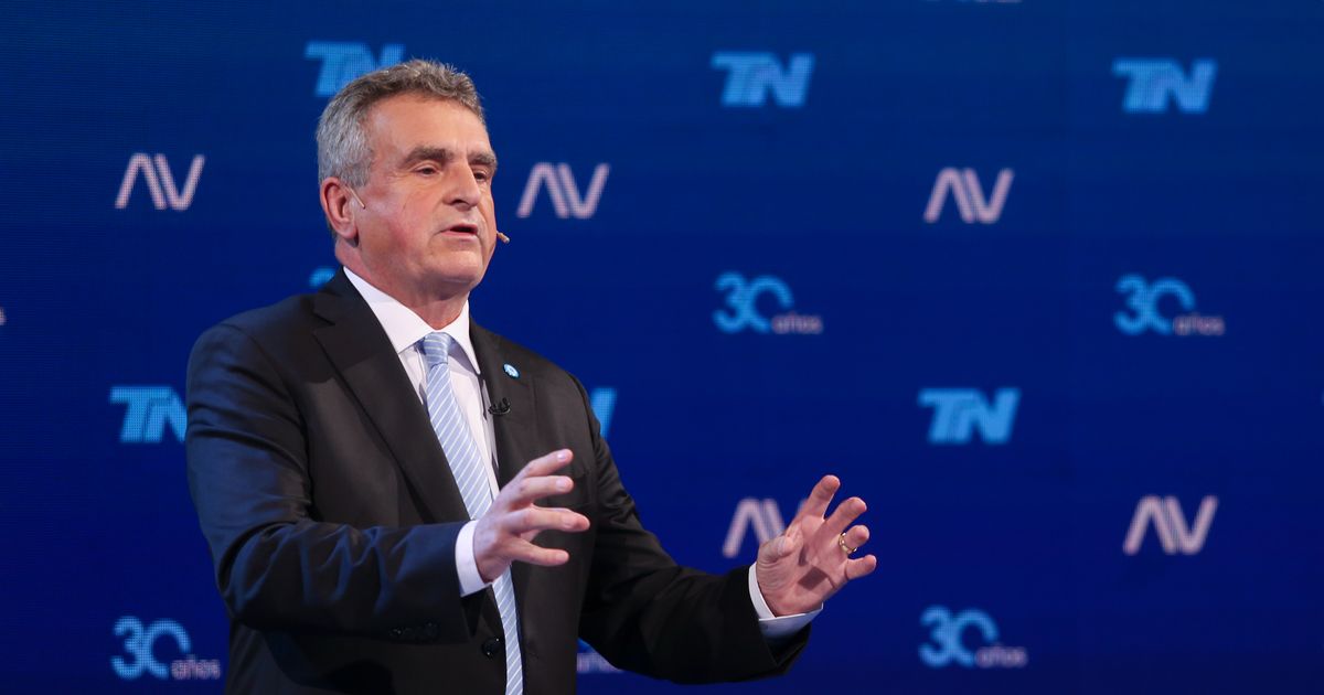 Cómo le fue a Agustín Rossi en el debate: postura zen y propuestas