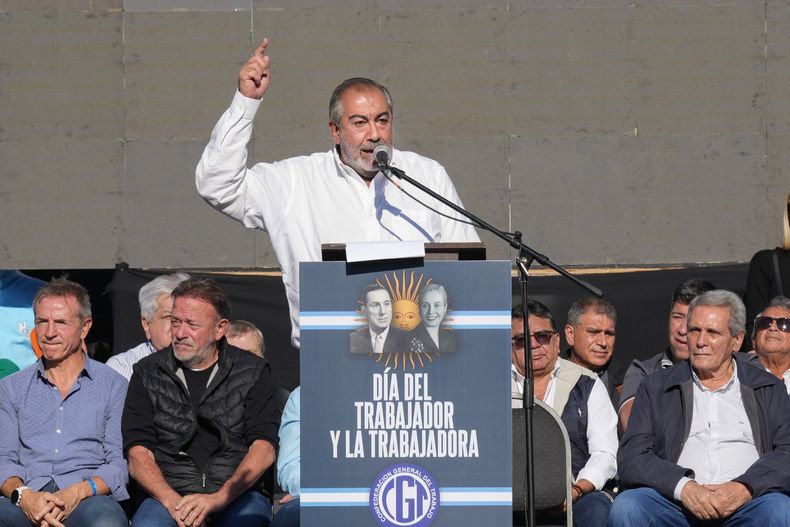 Sin Sergio Massa Y Con Faltazos K El Acto De La Cgt Perdió Volumen