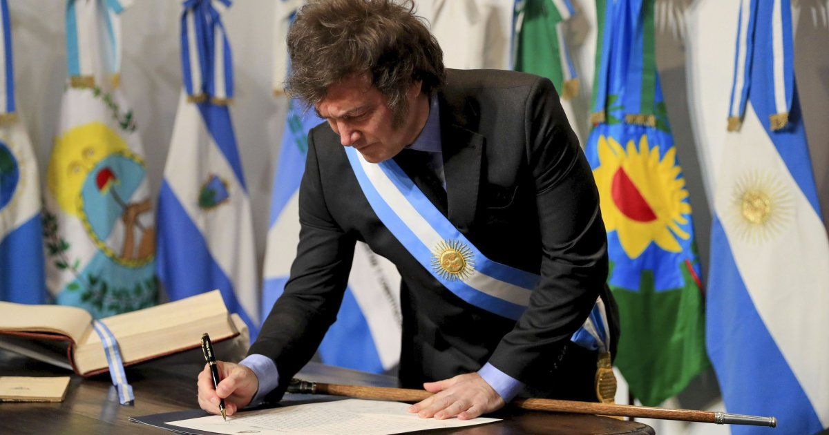 FMI por DNU: qué se sabe del acuerdo que aprueba una pesada herencia