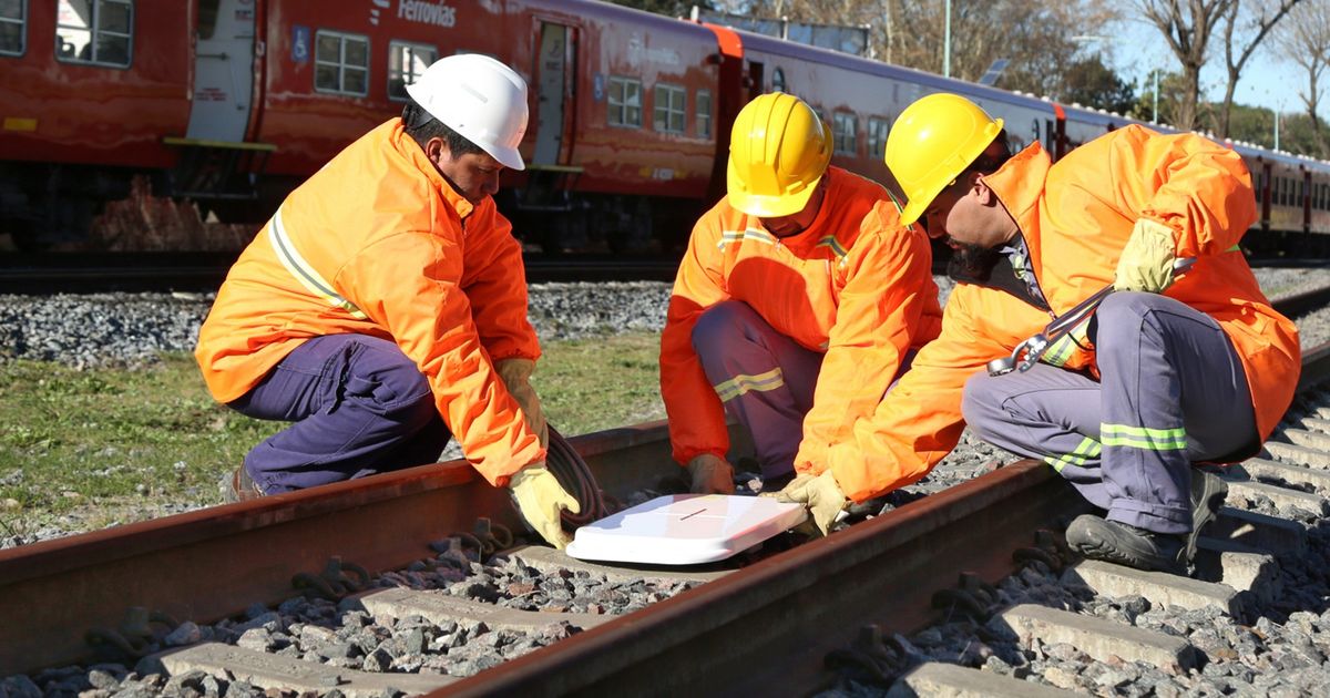 Toto Caputo abre el camino para un misterioso Metrobus que uniría ...