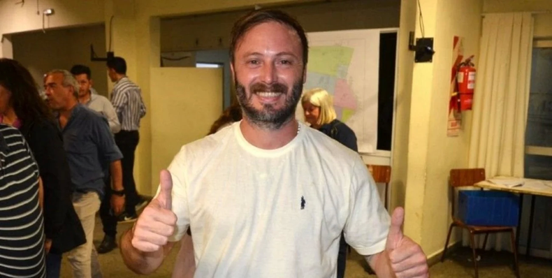 Quién es Francisco Azcué, el radical que sepultó 40 años de peronismo ...