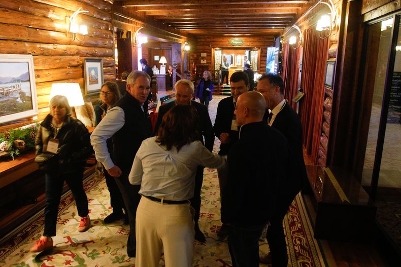 Cumbre en el Llao Llao: el Círculo Rojo mantiene la cautela y todavía ...