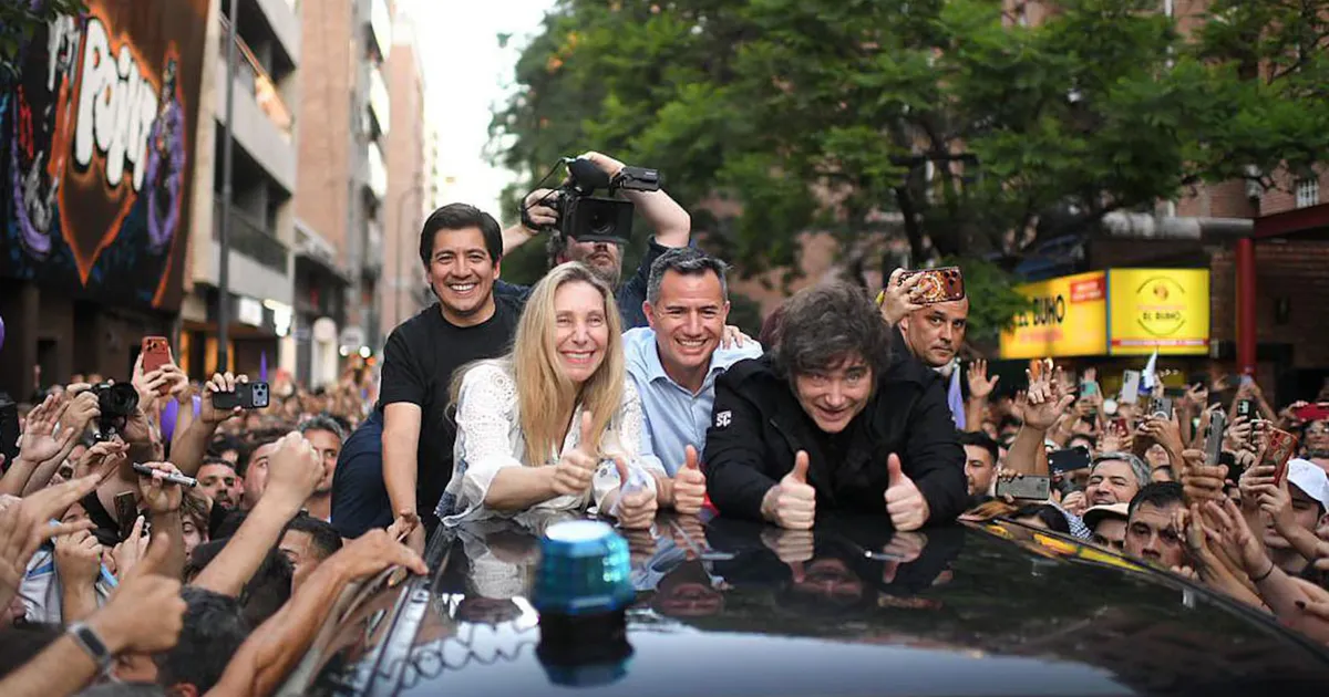 Festival de Jesús María: Javier Milei le copa el escenario al PJ y ...