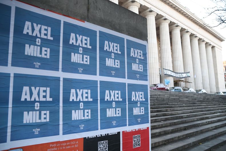 La doble agenda de Axel Kicillof: gestión y campaña presidencial