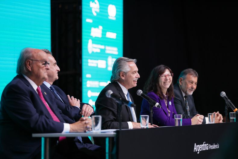 Alberto Fernández Se Defendió De Las Críticas De Cfk Por El Acuerdo Con
