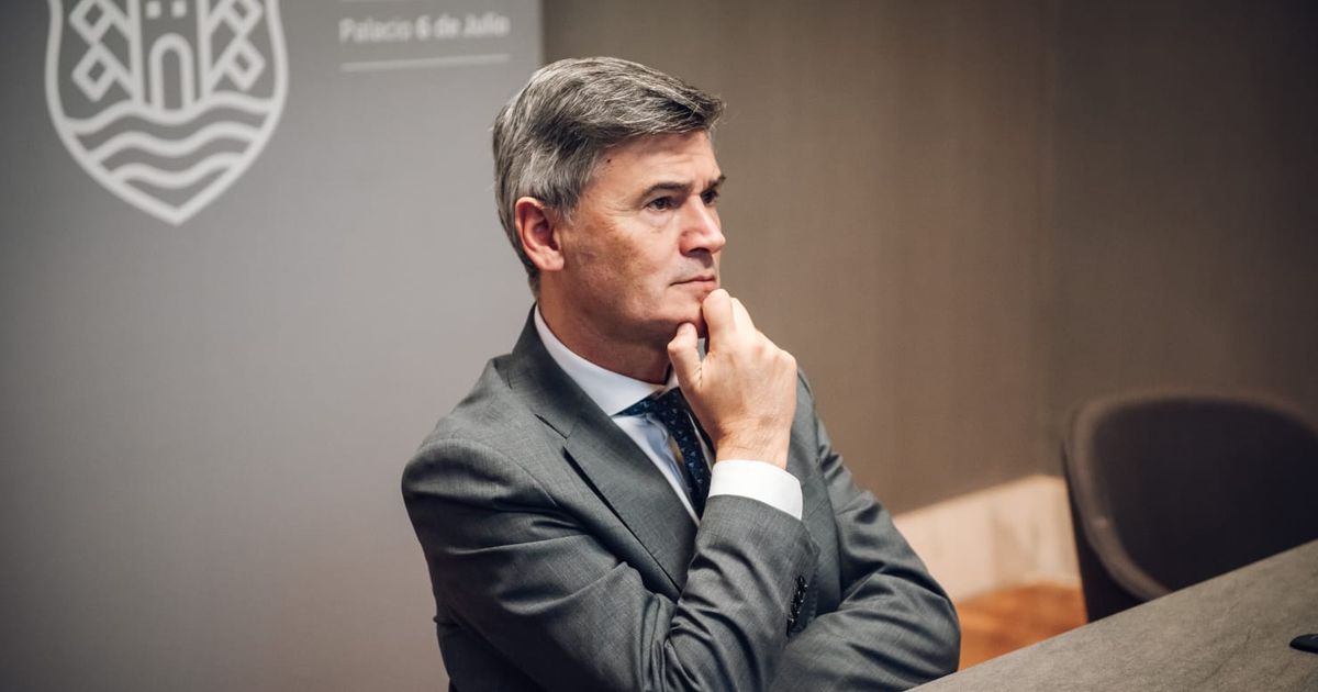 Daniel Passerini suelta a su secretario de Seguridad en medio del ruido ...