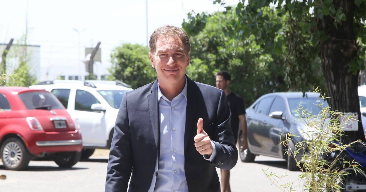 Diego Santilli se prueba el traje de candidato de una alianza entre el ...