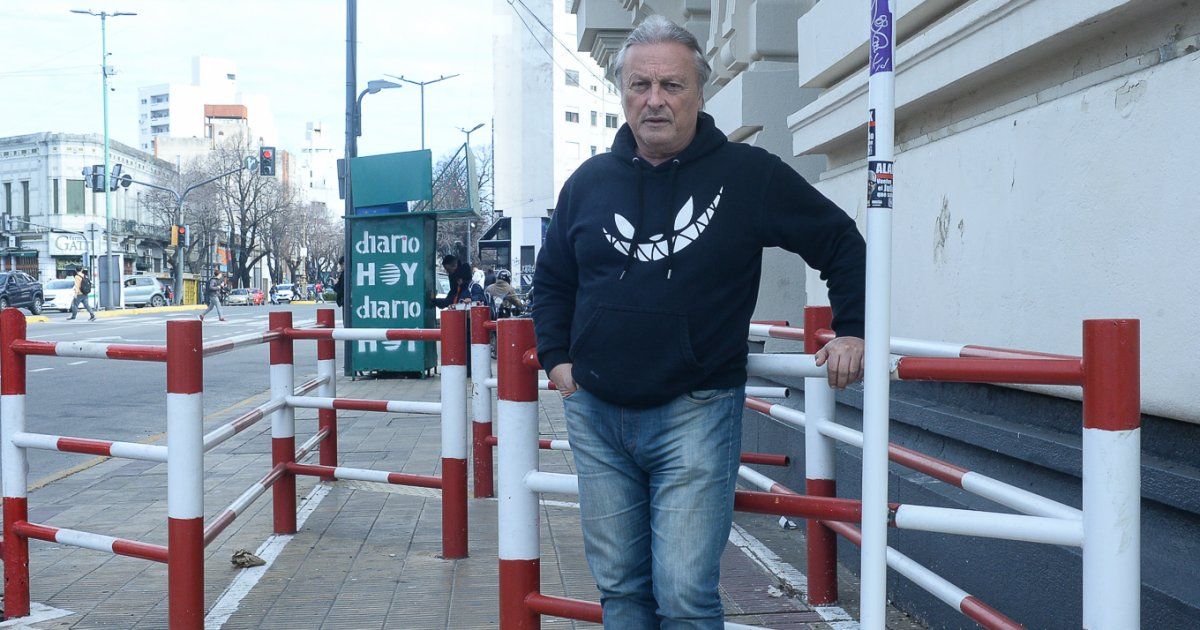 Pollo Sobrero - Para entender el poder - Letra P