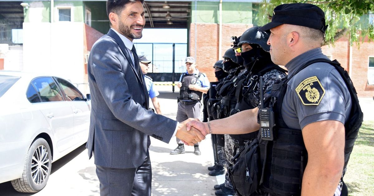 Táctica Maximiliano Pullaro: desensillar hasta que aclare