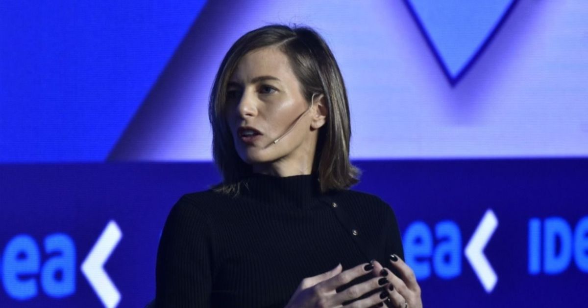 Carolina Castro, la mujer que habló de Estado y distribución de la ...