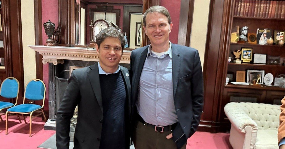 Axel Kicillof sale a disputar el voto evangélico para aportar al ...