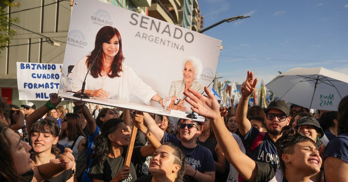 La democracia, bajo ataque: una marcha histórica que no rompió el cerco
