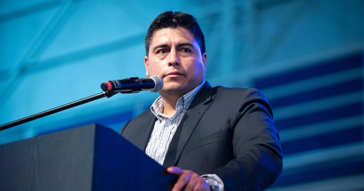 Santa Cruz: Vidal multó al gremio docente y tensionó el inicio del ...