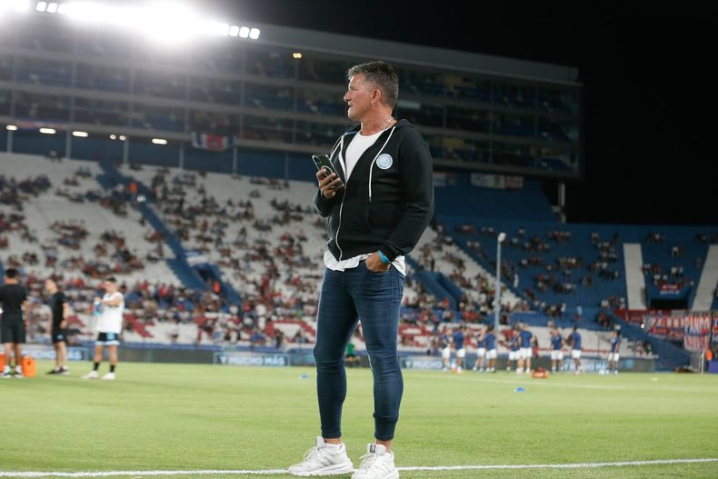 Luis Artime seguirá al frente de Belgrano de Córdoba, pero quedó ...