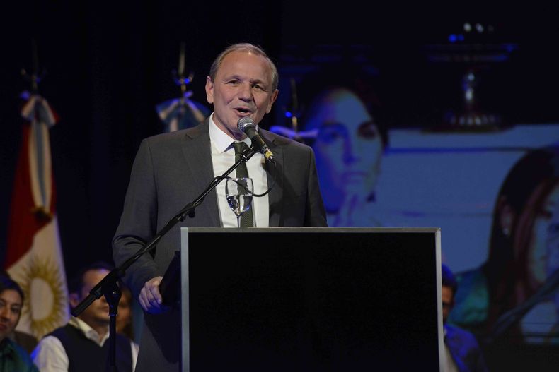 Guillermo de Rivas inició su gobierno con la proyección regional de Río ...