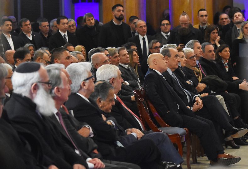 El Círculo Rojo surfea la verba de Javier Milei y banca el rumbo de la ...