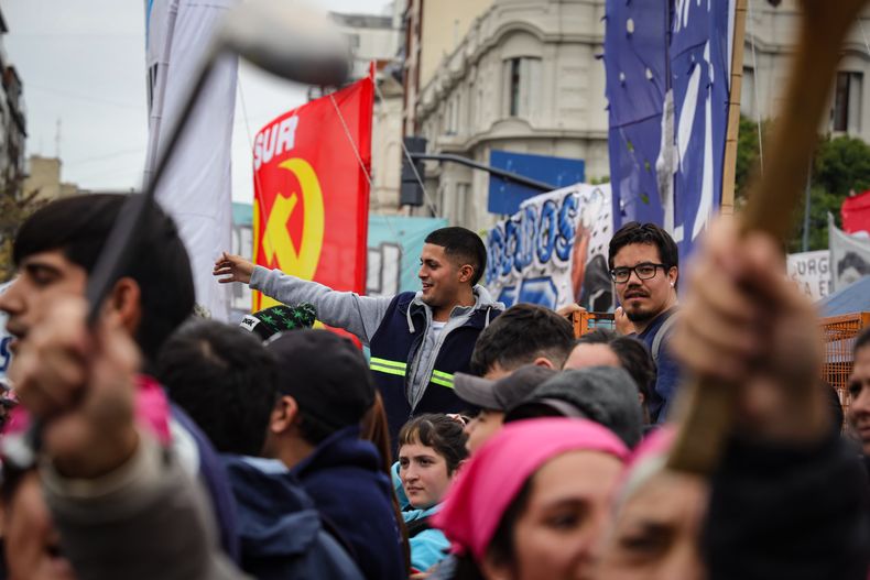 Día del Trabajador: las mejores fotos de la marcha de la CGT por el 1 ...