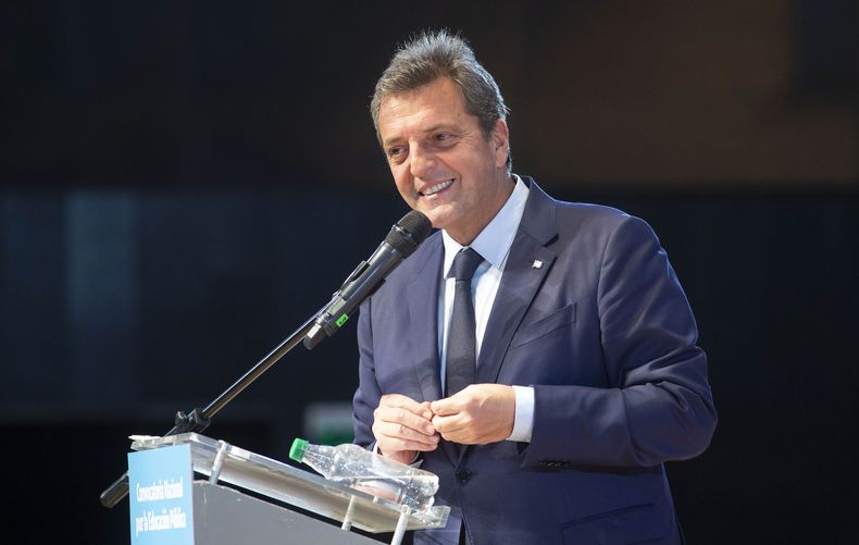 Cachetazo y esperanza: en qué consiste la nueva táctica de Sergio Massa