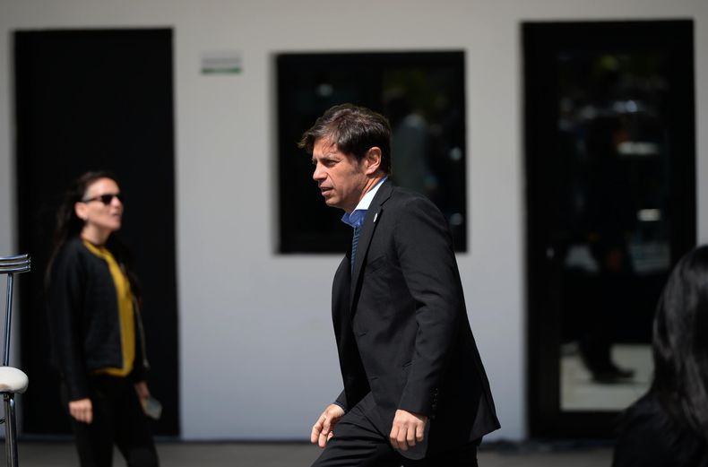 En medio de la guerra interna, Axel Kicillof visita dos trincheras de ...