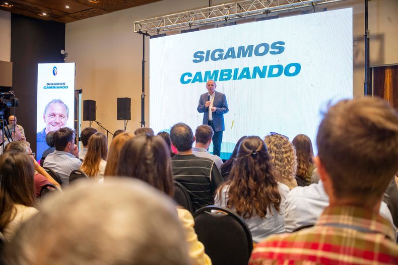 Río Cuarto: Guillermo de Rivas largó la campaña con el aparato del PJ y ...