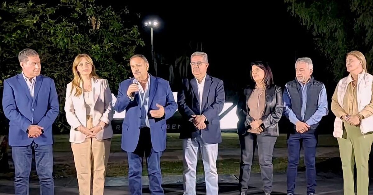 Ricardo Quintela y un Menem, héroes de un peronismo famélico